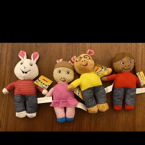 Toys | Nwt Pbs Kids Arthur 4 Mini Plushes | Poshmark